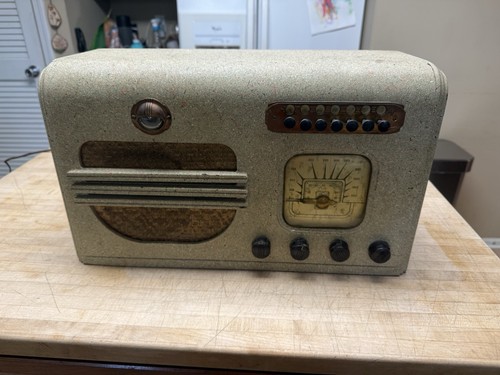 Vintage Tube AM Push Button Radio -unique Finish (RCA Westinghouse ...