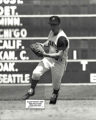 FRED PATEK Pittsburgh Pirates Photo in action 1969 (c) #3 | eBay