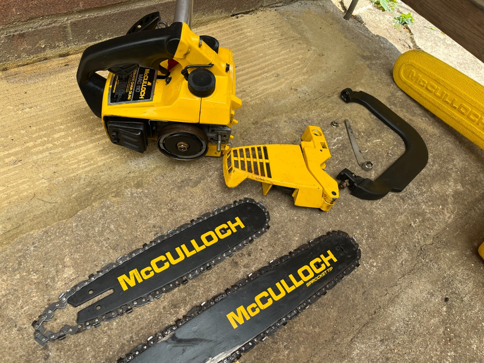 McCulloch 110 Chainsaw Vintage Top Handle 2 x Bars And Chains - Carry ...