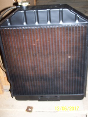 New Ford Tractor Radiator 5110, 5610, 6410, 6610, 6810, 7000, 7100 ...