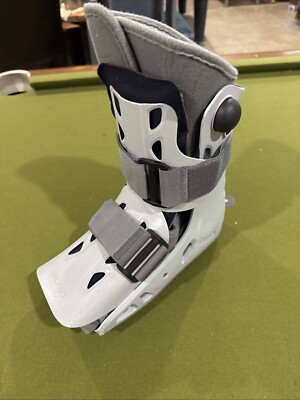 Aircast AirSelect Elite Walker Brace/Walking Boot, DJO (Short) Size ...