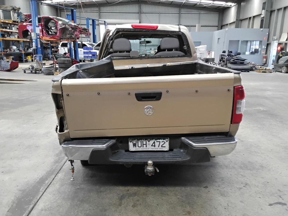 HOLDEN RODEO LEFT FRONT HUB ASSEMBLY RA, 4WD, ABS TYPE, 03/03-07/08 ...