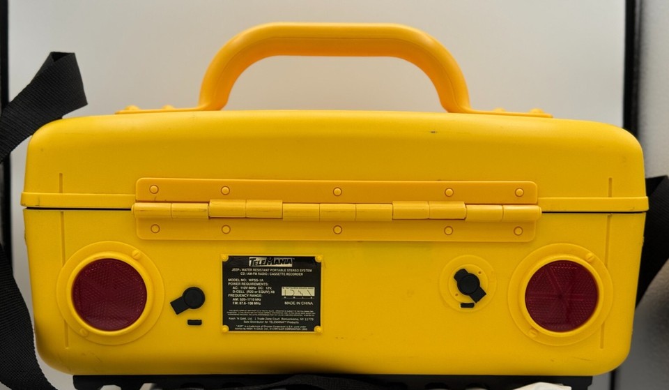 Jeep Portable Cassette/CD/AM FM Radio Boombox, Yellow-Model WPSS-1A ...