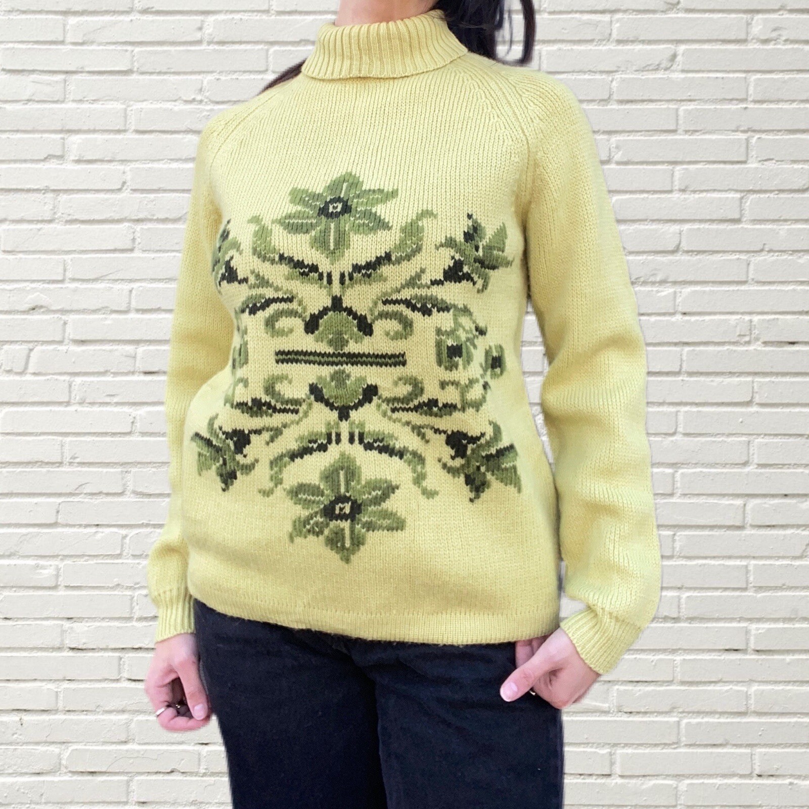 Vintage 60s 70’s Floral Print Turtleneck Sweater - Gem