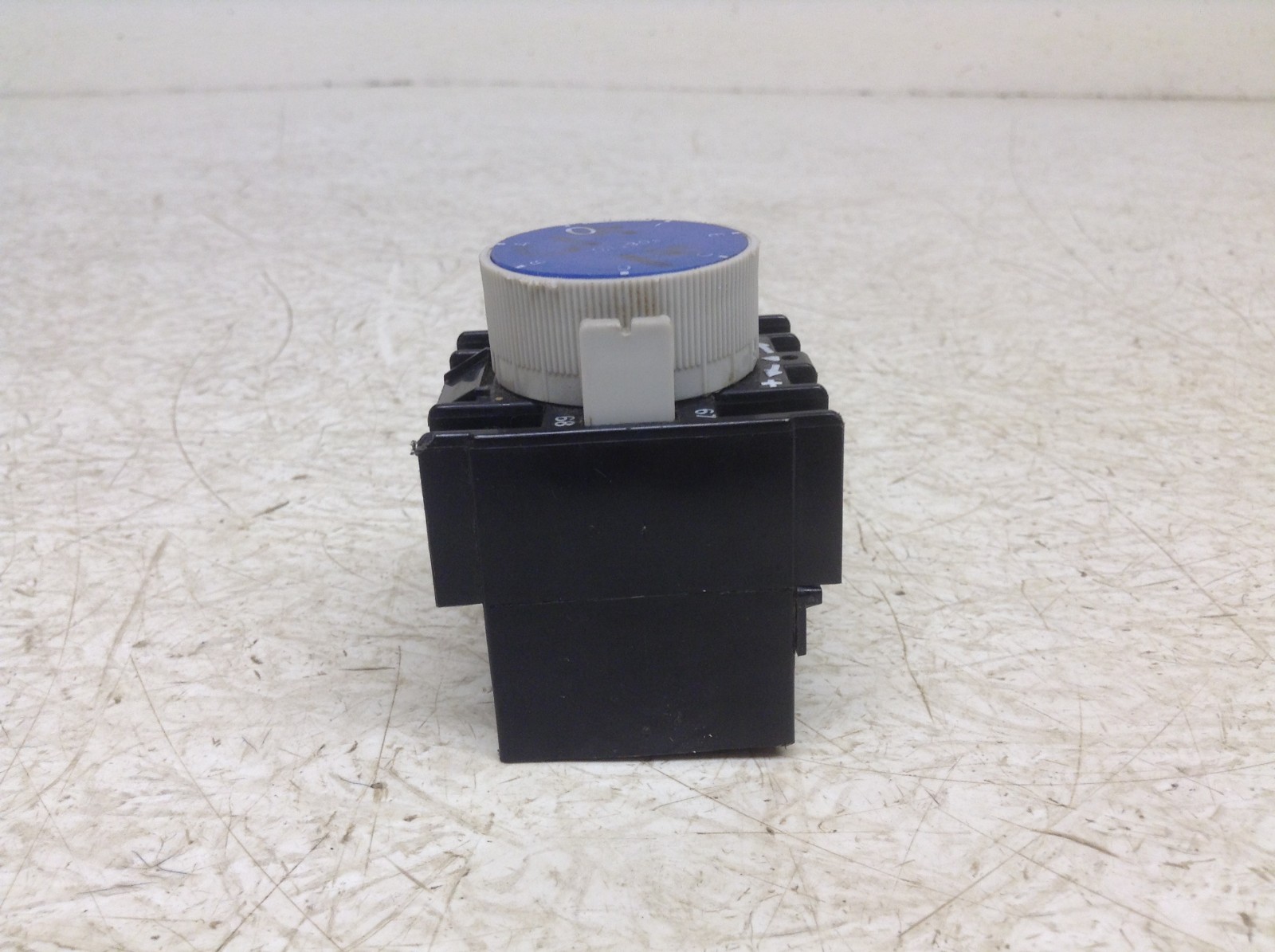 Schneider Telemecanique LA2-D22 Time Delay Block 0.1-30 s LA2-D2 | eBay