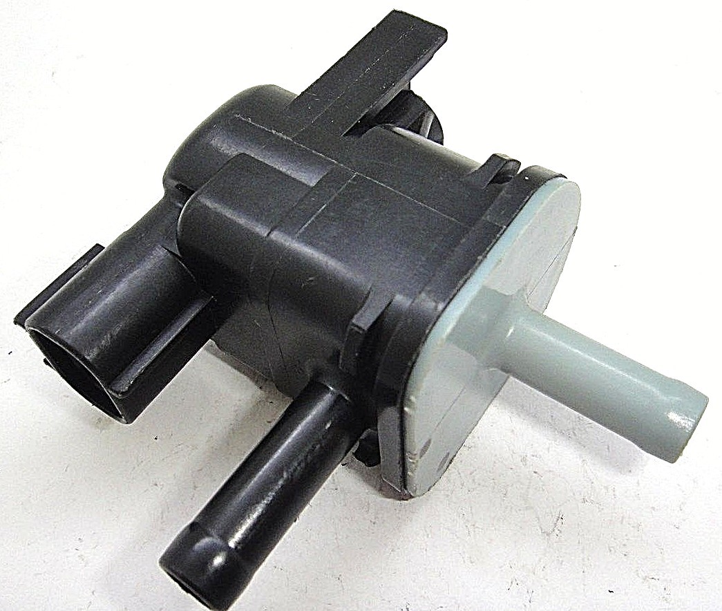 NEW GENUINE/ OEM 90910-12276 136200-7010 CP617 19185667 2M1310 PV676 ...