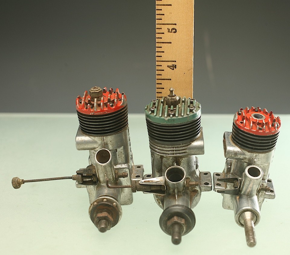 VINTAGE MCCOY MODEL AIRPLANE ENGINES RED HEAD TORPEDO 35 19 SOLD AS IS ...