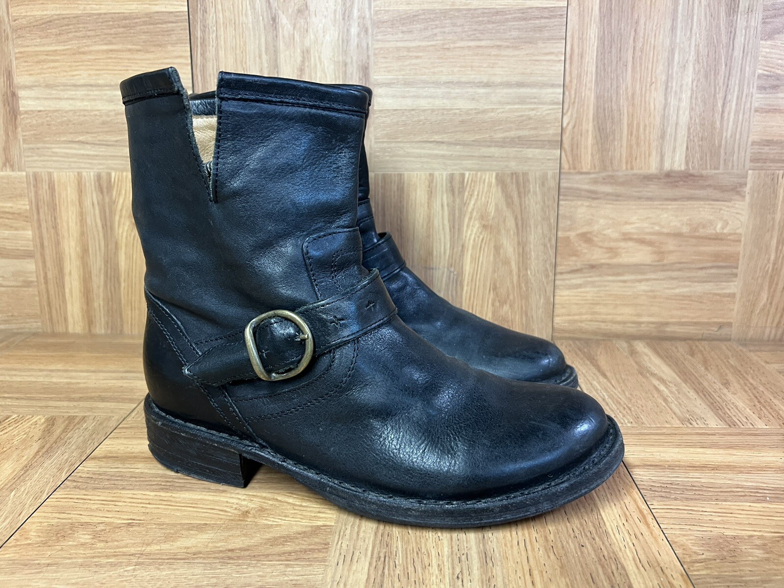 RARE🔥 37 - Fiorentini + Baker Black Leather Buckle S… - Gem