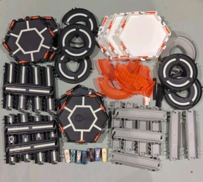 Hexbug Nano Bots Lot, Tracks, Robots, Gates And Extra Batteries | eBay
