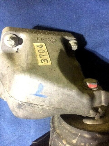 MERCEDES OM642 DIESEL LEFT DRIVER ENGINE MOUNT BRACKET OEM 2512403117 ...