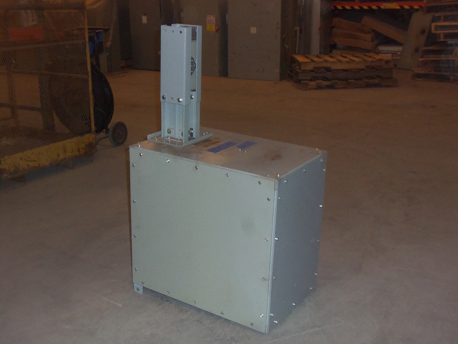 NEW GE SPECTRA SERIES F3HA04ETIST 400 AMP 600V ALUM END TAP BOX BUSWAY ...