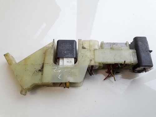 9098704002 Boîte à fusibles 90987-04002 for Toyota Avensis 1999 ...