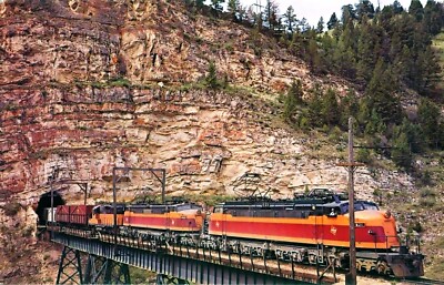 Milwaukee Road GE "Little Joe" Electrics on the main line 1960s 5 x 7 ...