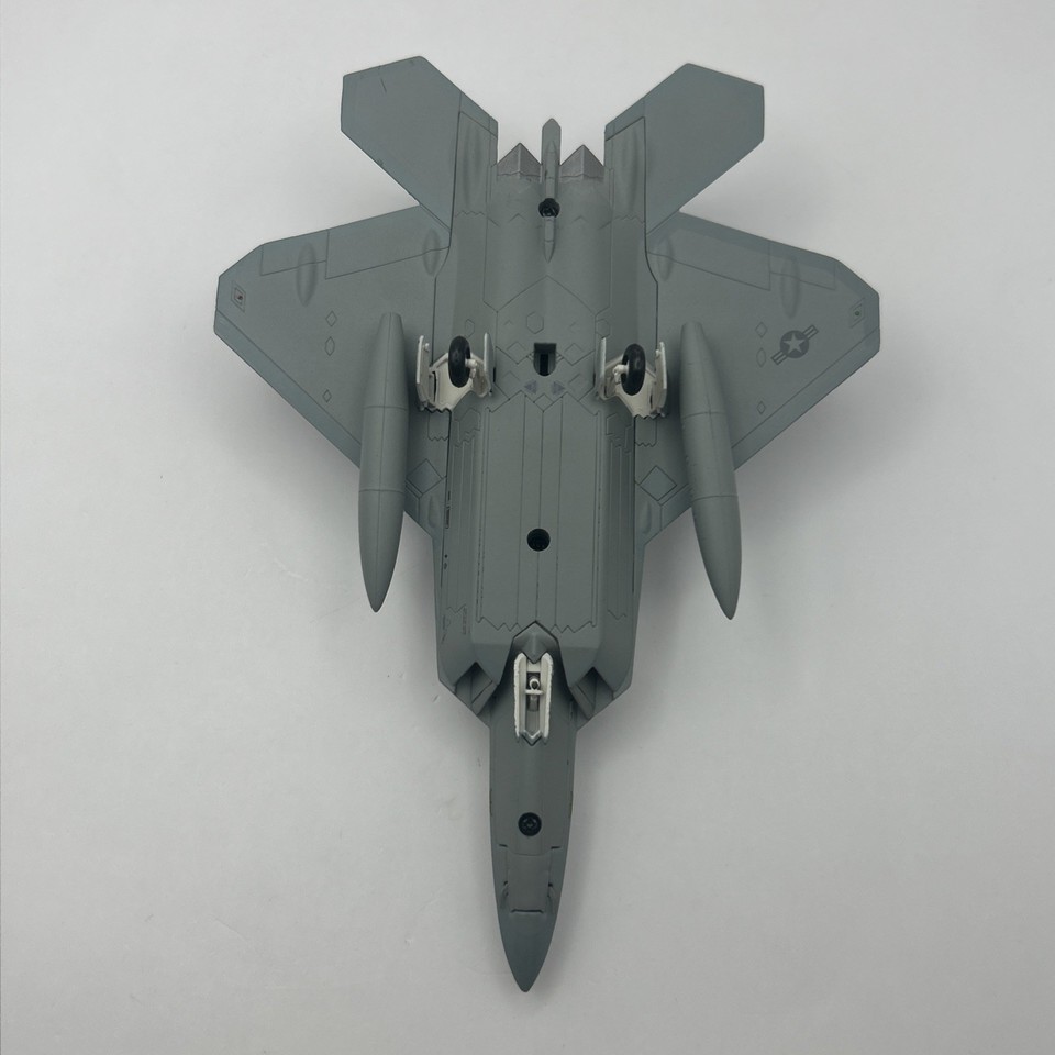 HOBBYMASTER '1:72' SCALE HA2812 LOCKHEED F-22 RAPTOR AF 91-4002 EDWARDS ...