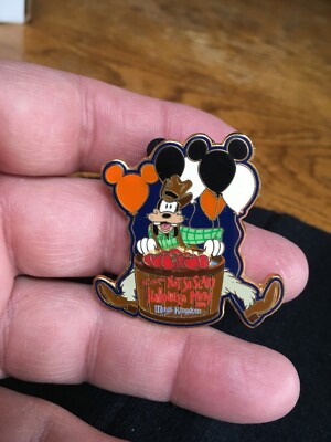 Disney Pin MNSSHP 2004 - Goofy LE 1/2000 | eBay