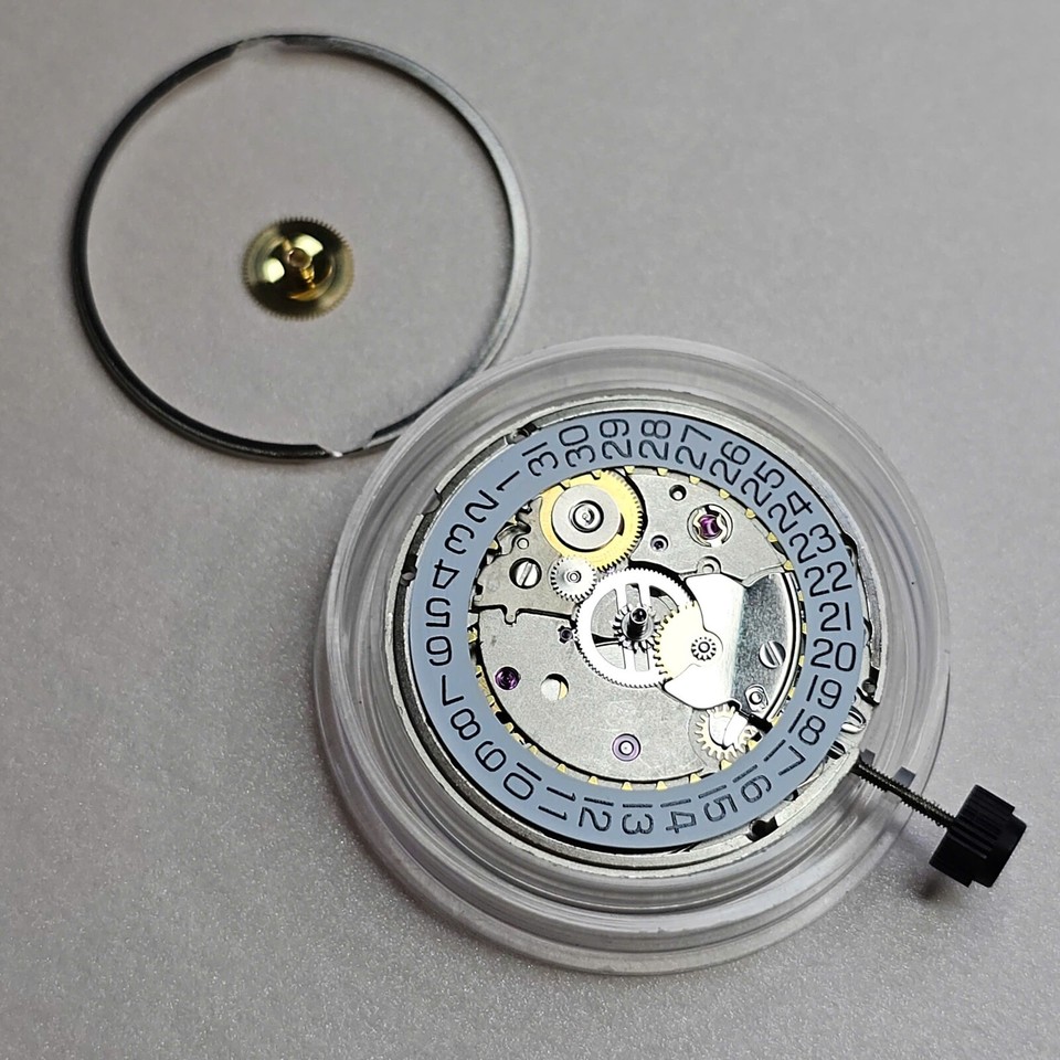 Sellita SW200 Automatic Movement - TAG Heuer Calibre 5 - ETA2824 SW 200 ...