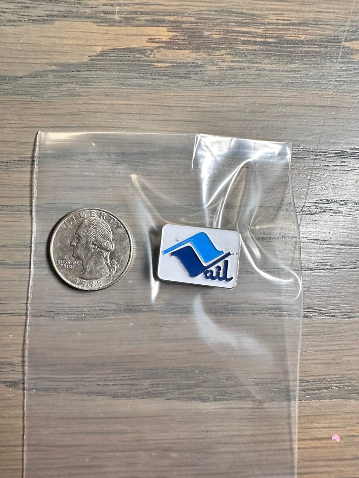 Vail Souvenir Vintage Skiing Lapel Pin Colorado Resort Ski Badge Jacket ...