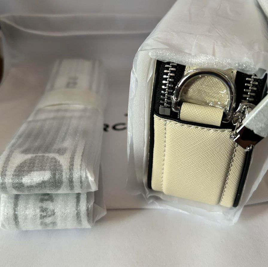 Marc Jacobs Peanuts Snoopy Collab Shoulder Crossbody Bag with Tag ...