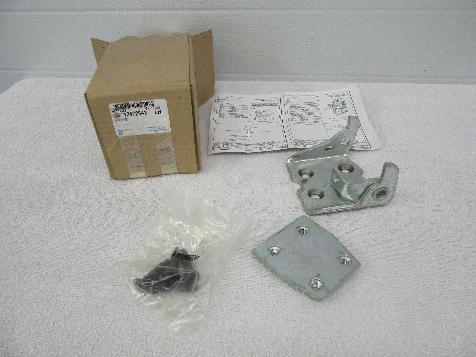 NOS 1999-2007 Silverado Sierra LH Front Side Door Upper/Lower Hinge ...