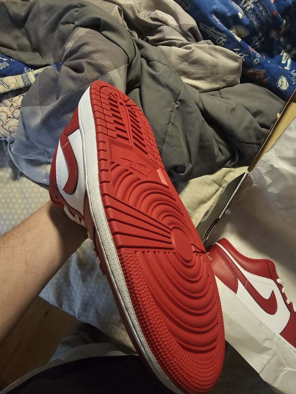 Air Jordan 1 Low Men's Size 11 /Varsity Red Summit White OUT OF STORE ...