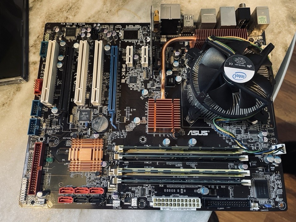 ASUS P5K-E LGA 775 Intel P35 ATX Intel Motherboard ,8gb DDR 2 Ram And A ...