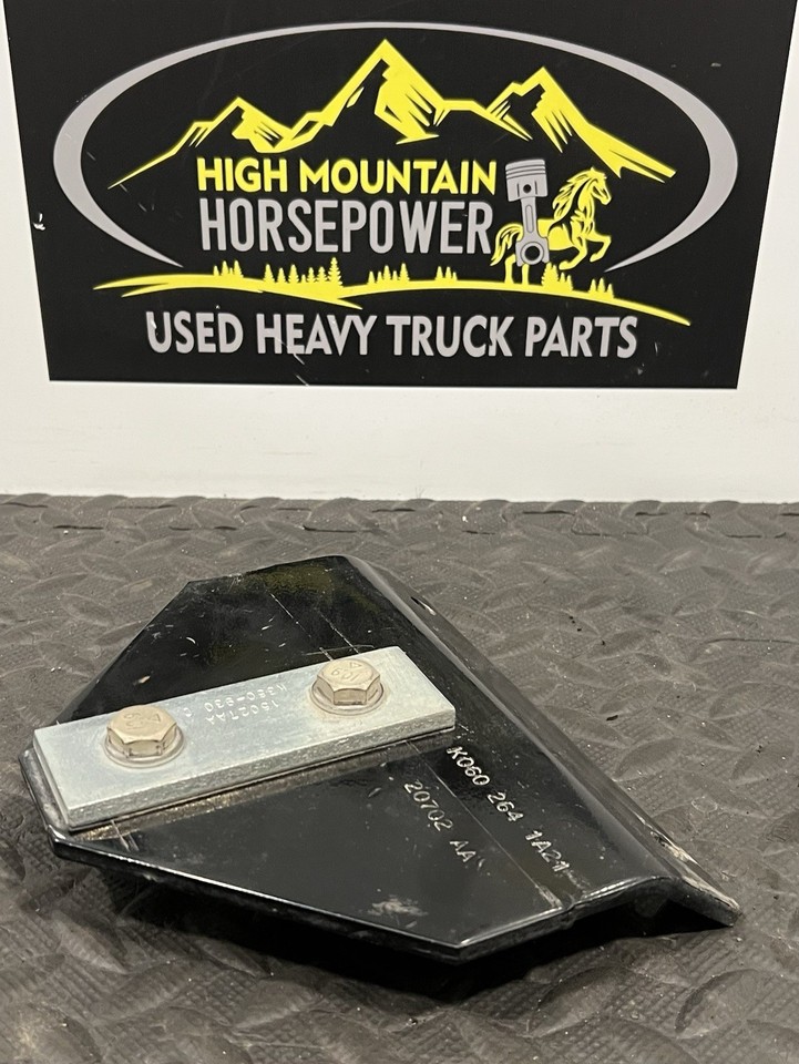 KW Fuel Tank Step Bracket PN: K060-264 W/ Fastener Plate PN: K350-930 ...