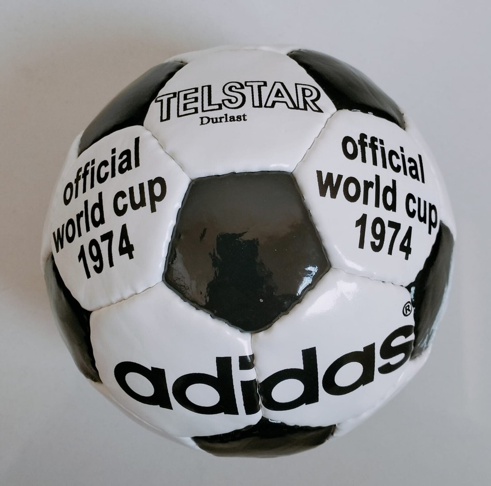 adidas historical mini ball set 14 pcs for collector FIFA world cup ...