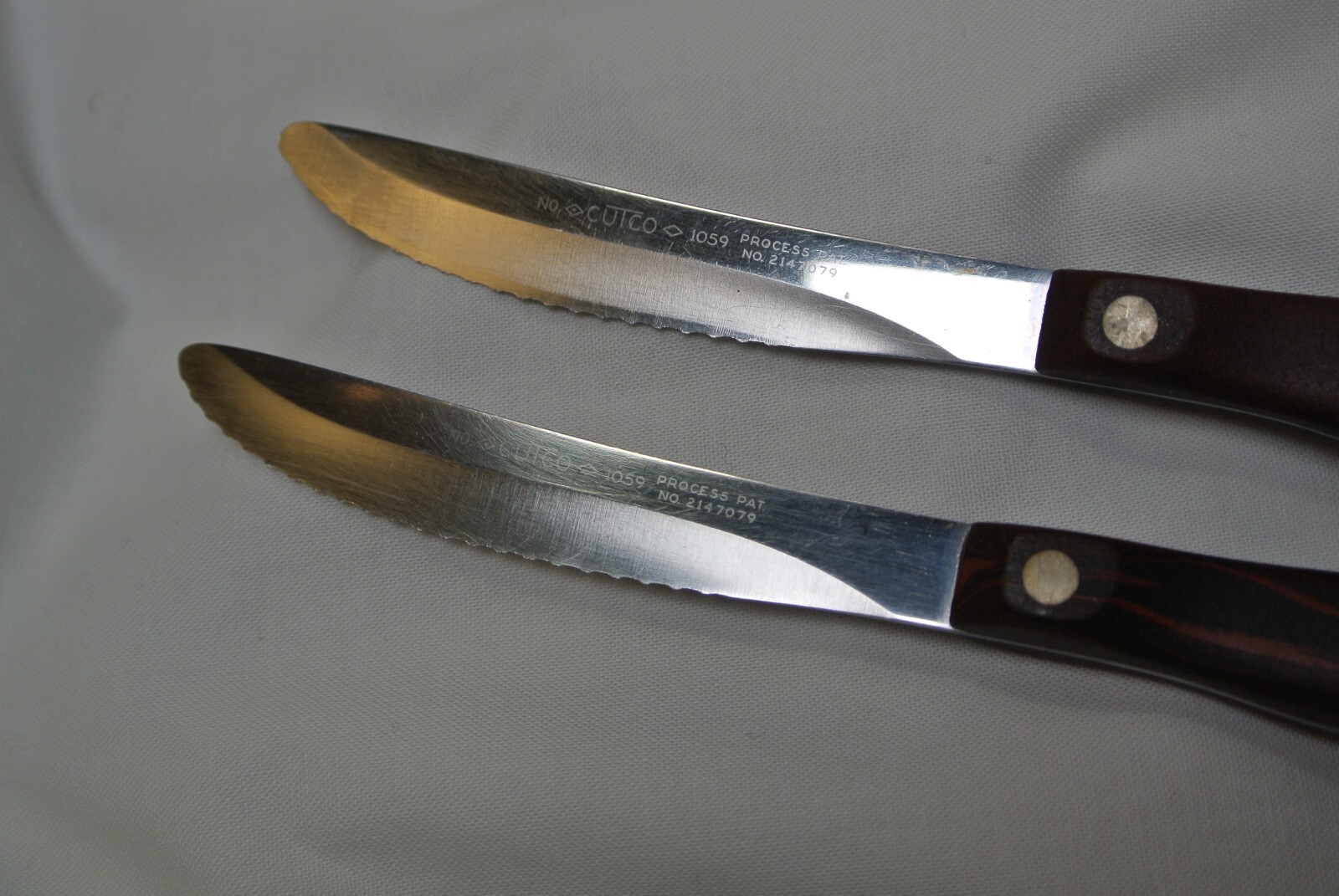 Pair of CUTCO 1059 Steak Knives Wood Handle Serrated | eBay