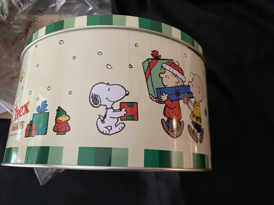 General Mills CHEX MIX TIN 2025 Peanuts Gang Snoopy Holiday Tin NEW IN ...