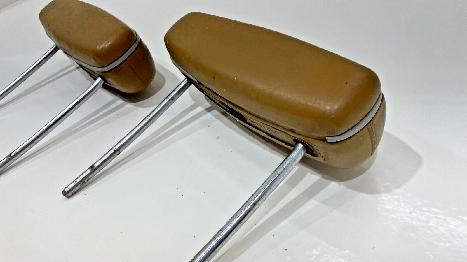 1968-1970 Mopar A B C Body Headrests for Bucket Seats Interior Trim ...