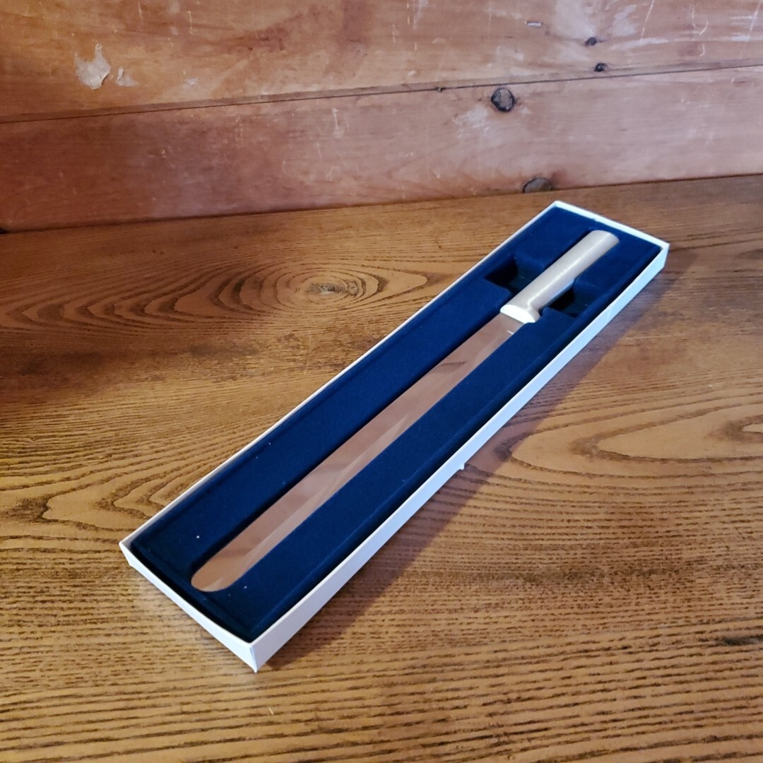 RADA Mfg. Co. Boxed Set Bread/Cake Knives 1 Smooth. 9-5/8" Blade | eBay