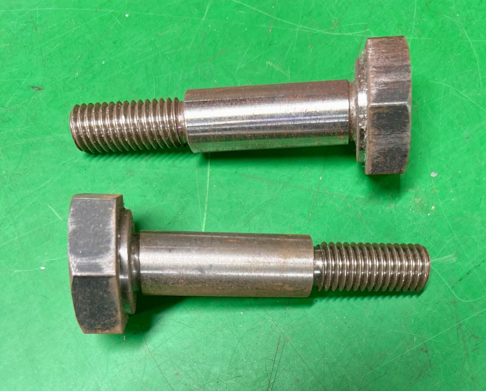FREIGHTLINER TBB 62370084 BOLT, SHOULDER, 5/8 SH 🚍LOT OF 2 🚍FREE ...