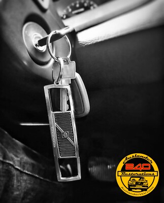 4" Volvo Brick Grille Keychain - 240 242 244 245 262 264 740 940