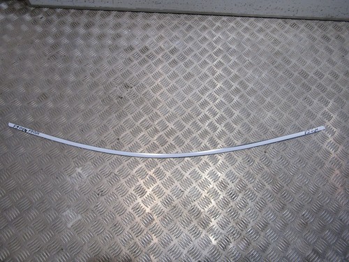 16-19 Kia Sorento Front Left N/S Door Frame Moulding Genuine 82850 ...
