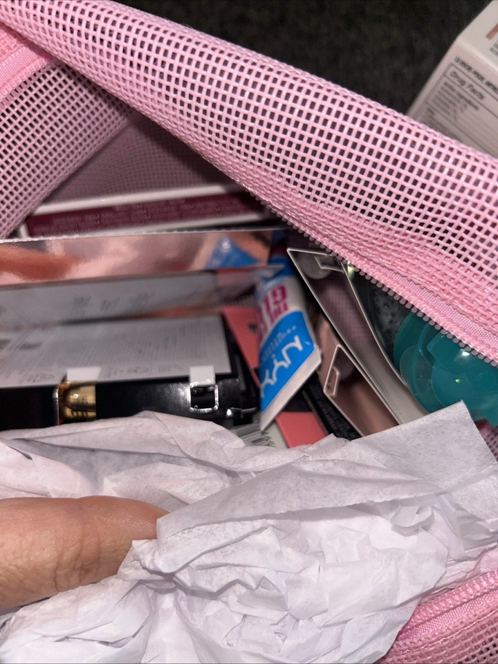 ULTA Buzzworthy Minis SET 17 PIECE Fragrance & Skincare In Makeup Bag NWT 810130363025| eBay