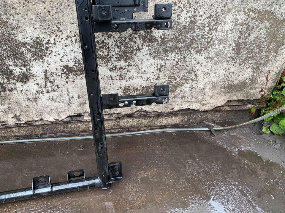 MERCEDES V-CLASS E-VITO ELECTRIC AUTO HIGH VOLTAGE BATTERY PACK BRACKET ...