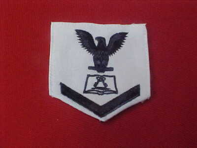US Navy - Female 3rd Class Culinary Specialist rating Crow E-4 CNT | eBay