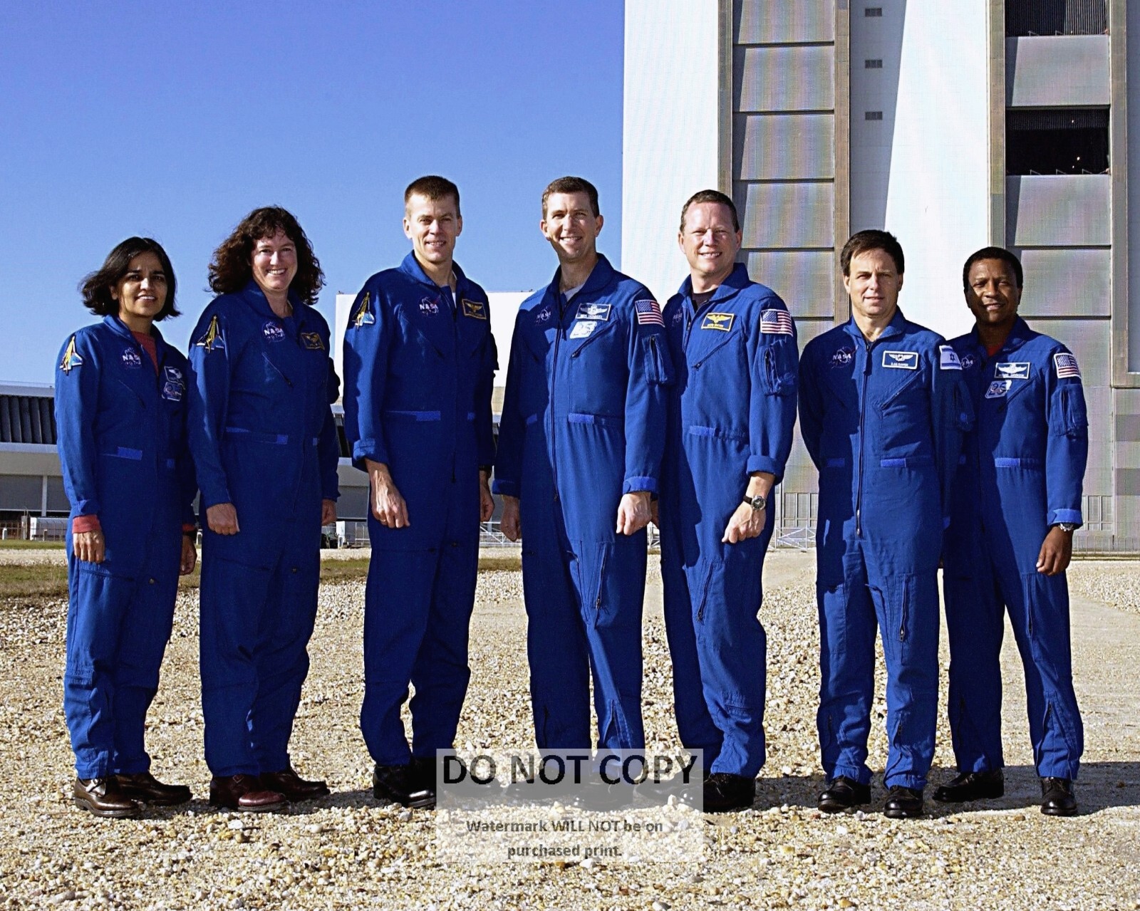 SPACE SHUTTLE COLUMBIA STS-107 CREW IN FRONT OF VAB - 8X10 NASA PHOTO ...