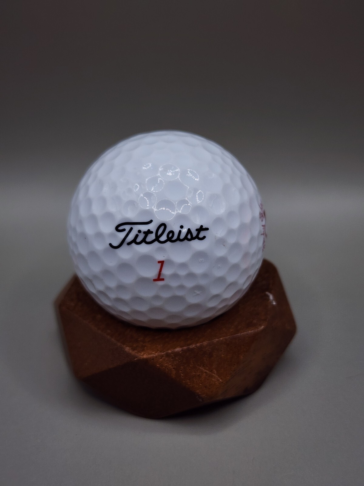 LUCKY SHOT Logo Golf Ball Titleist Collectors Display Ball GOLF RANCH ...