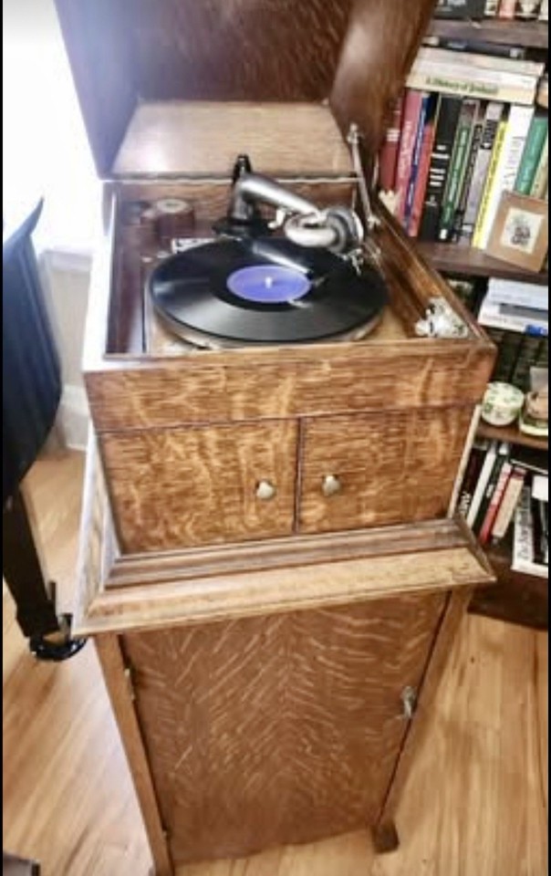 Antique VICTOR VICTROLA PHONOGRAPH VV-Xi TALKING Record Player Extras ...