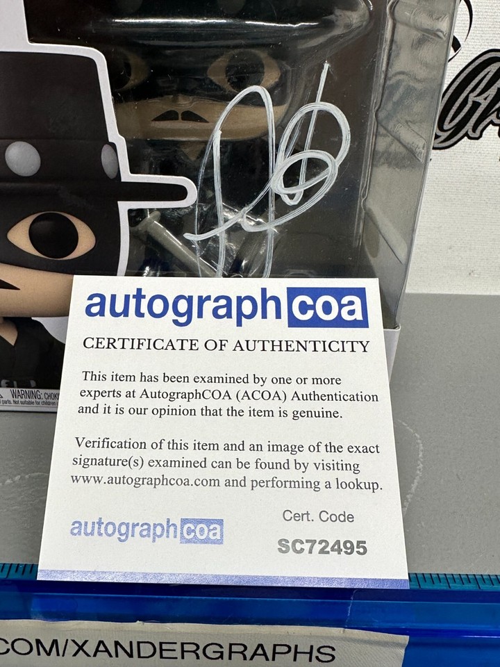 ANTONIO BANDERAS ZORRO 1270 PUSS IN BOOTS SIGNED AUTOGRAPHED FUNKO POP ...