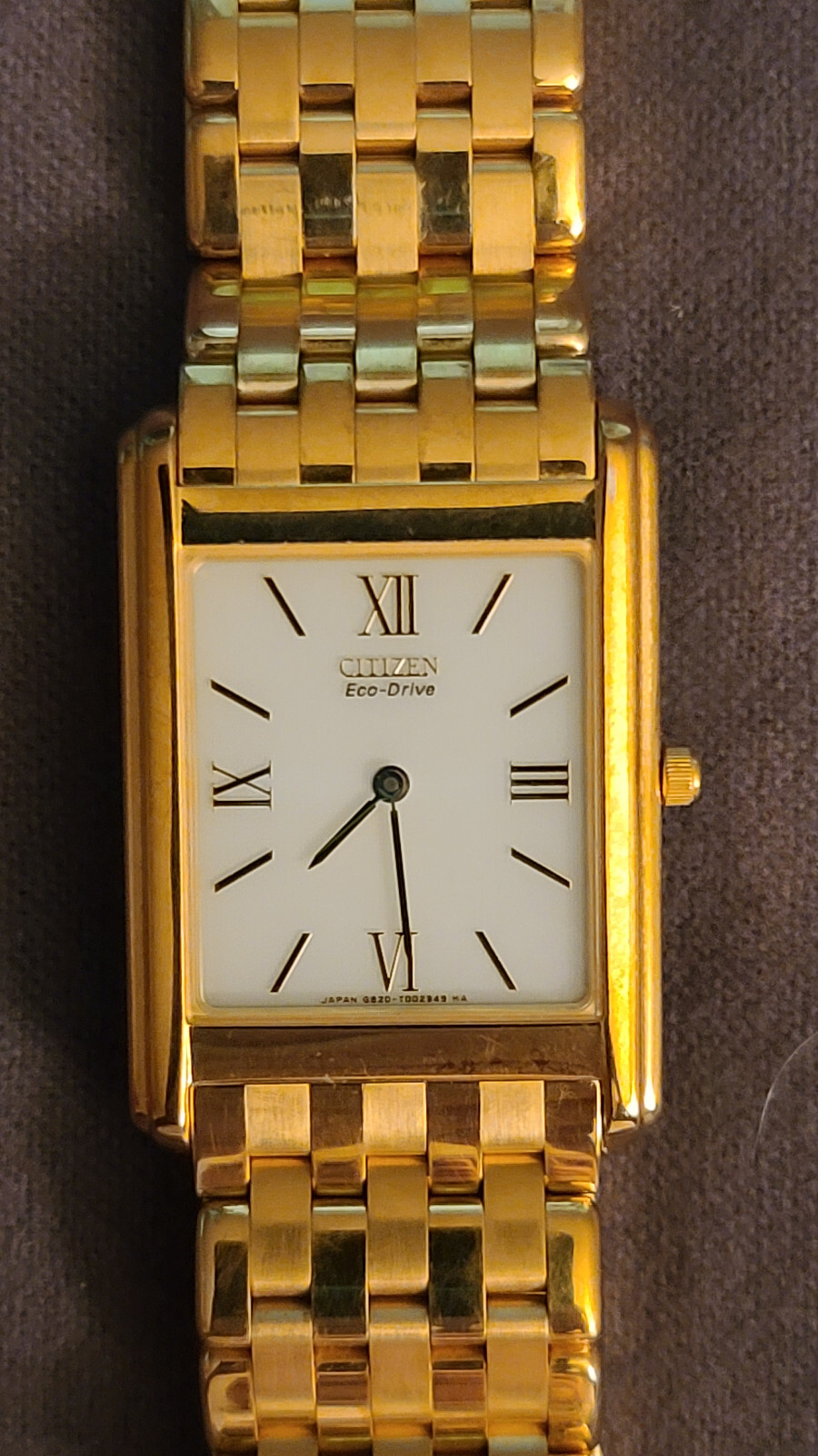 Slim Citizen Stiletto Eco-Drive G820-T001688 Tank Sapphire Crystal Men ...