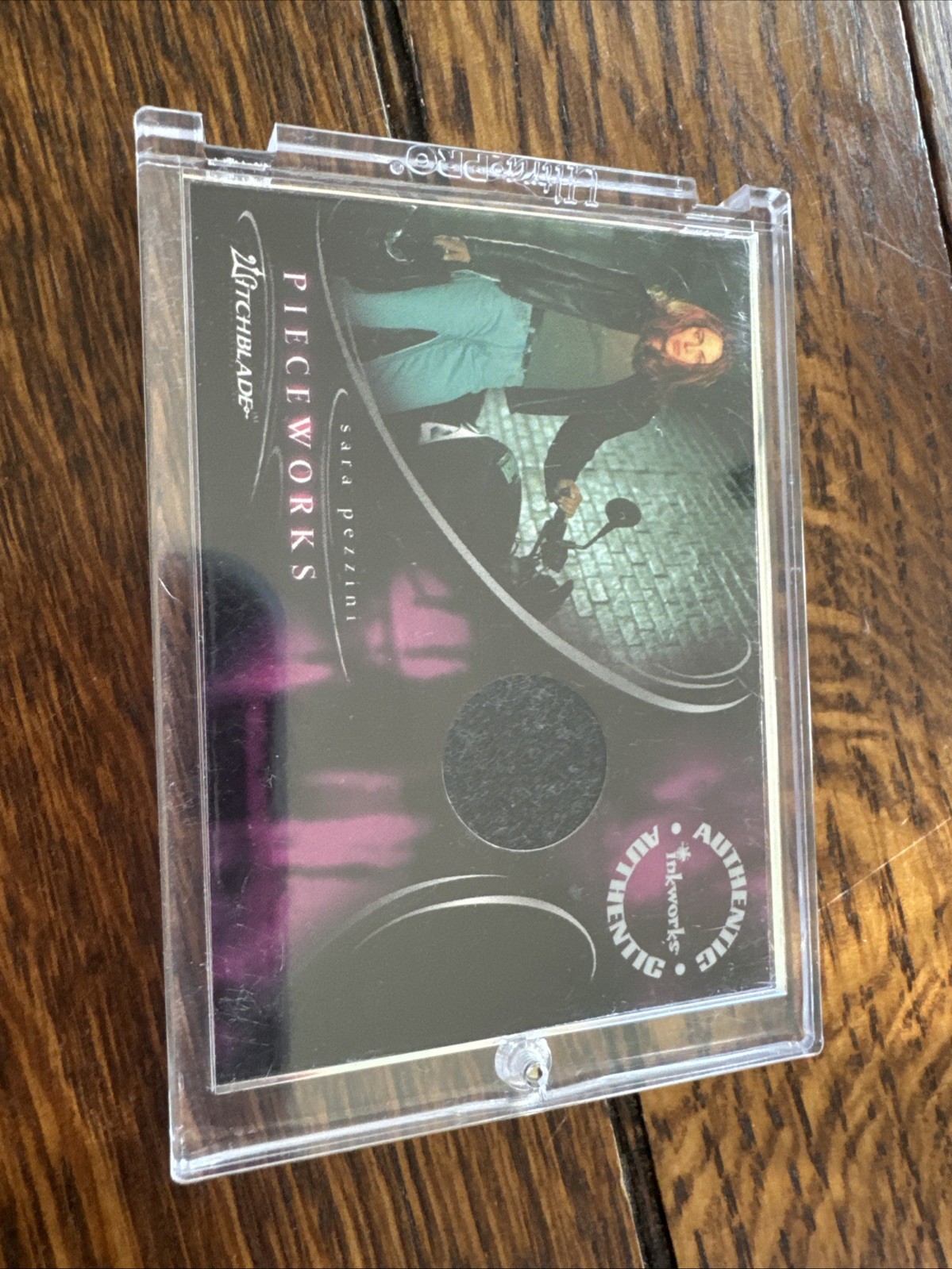 2002 Witchblade Season 1 Pieceworks Yancy Butler As Sara Pezzini (jeans ...