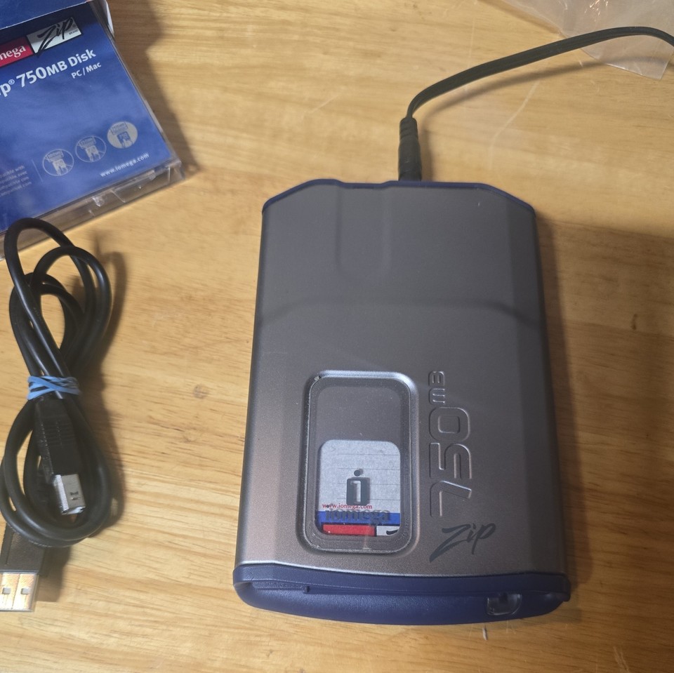Iomega Zip 750 MB USB 2.0 External Drive Z750USB w/ Power 30846400 ...