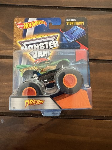 Hot Wheels - Monster Jam - DRAGON - With Stunt Ramp 2015 | eBay