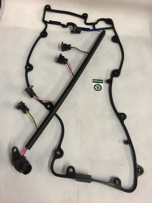 Land Rover Defender TD5 Rocker Cover Gasket & Injector Harness 01 on ...