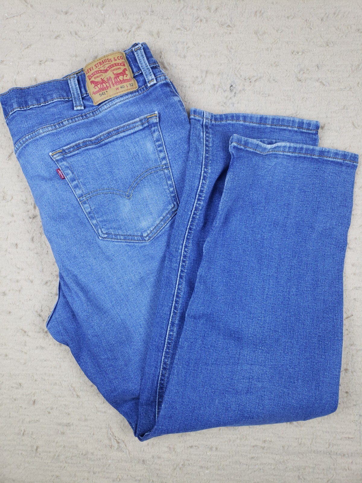 Levi's 541 Jeans 40x32 Straight Fit Blue - Gem