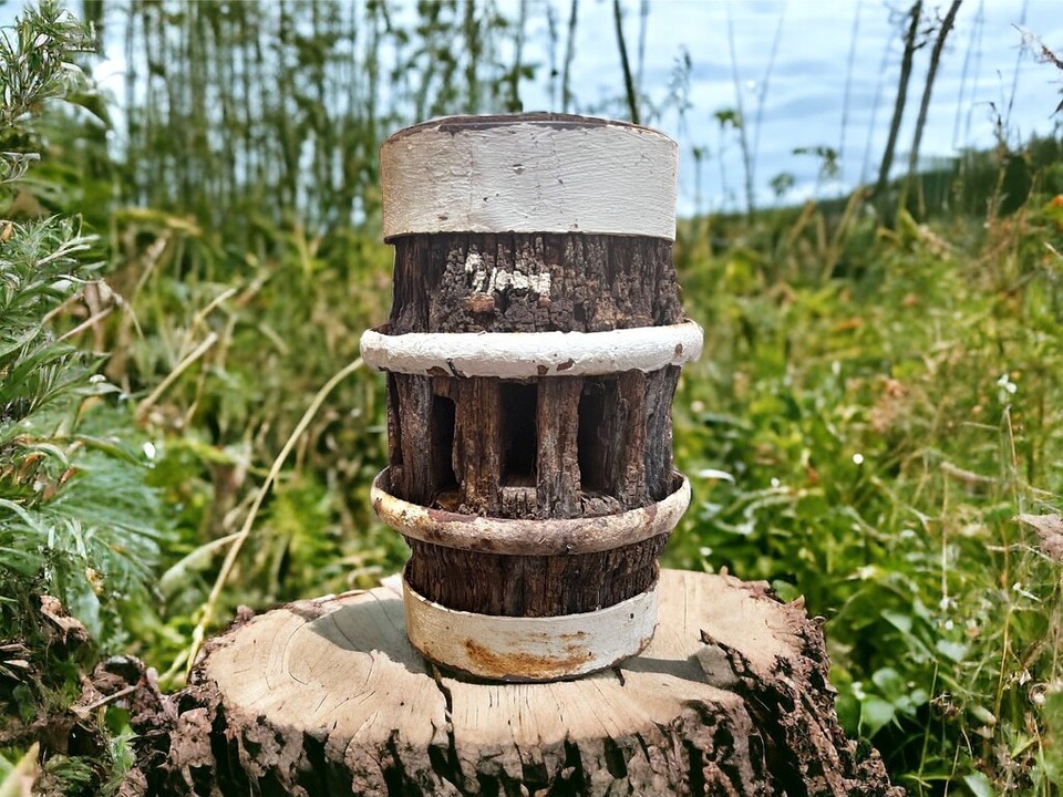 Antique Western Wagon Wheel Hub Primitive Chippy Farmhouse Decor ...