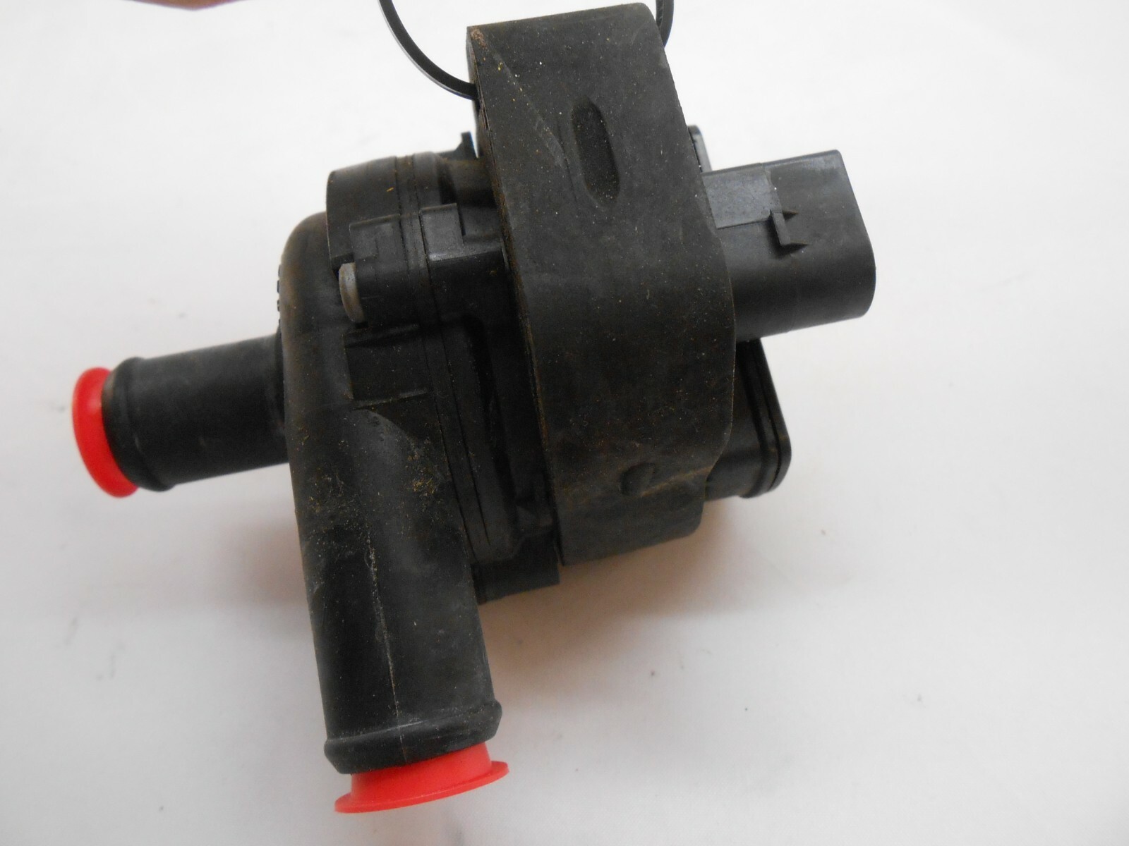 2013-16 Mercedes GL63 Auxiliary Water Pump Bosch OEM 2118350028 AS0393 ...