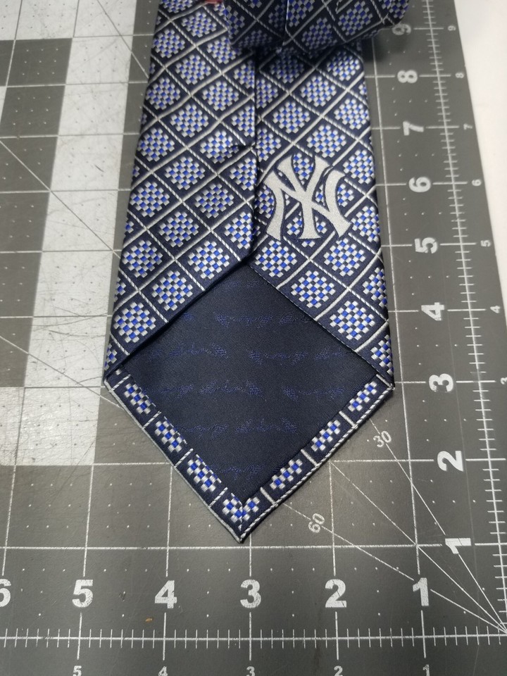 MLB Eagles Wings Men's Necktie Tie Silk New York Yankees Baseball Logo ...
